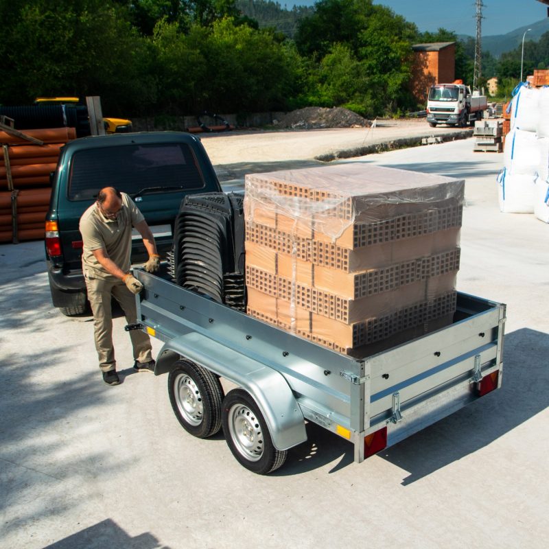 Guía completa de remolques en España: Tipos y carnets necesarios ...